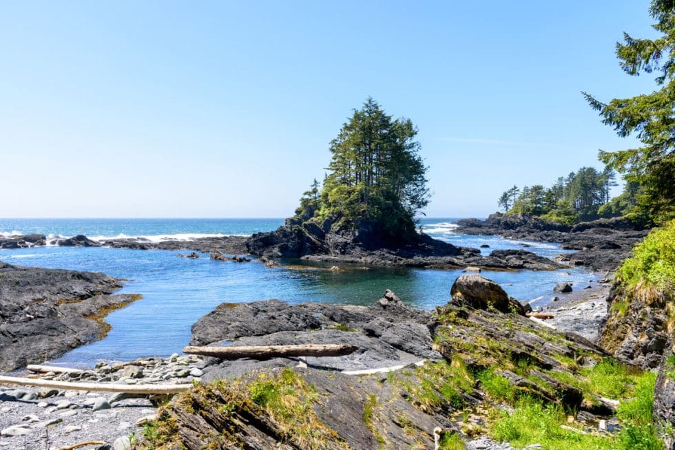 Exploring the Serene Waters around Quadra Island by Kayak - Heriot Bay ...